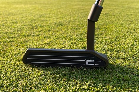 Best Blade Putters 2026: Which flat stick suits your game?