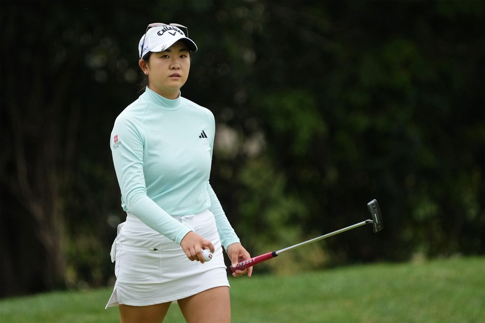 What’s In The Bag: Rose Zhang