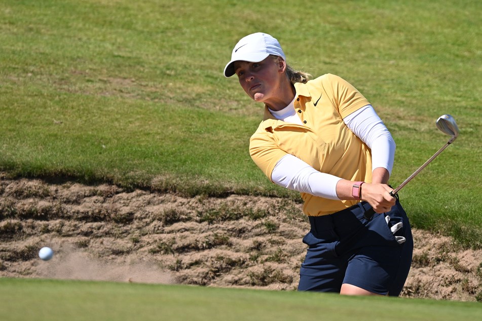 What’s In The Bag: Maja Stark