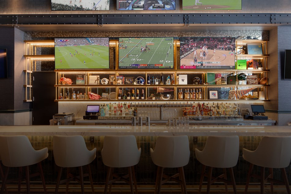 Tiger Woods and Justin Timberlake to open sports bar in St Andrews ...