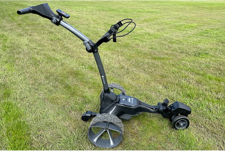 The most complete electric golf cart on the market: Motocaddy M7 GPS ...