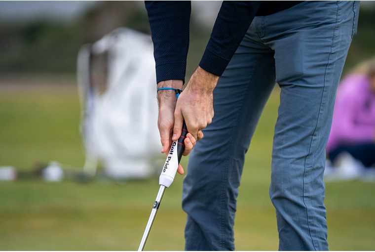 Want to hole more putts? Golf Pride Reverse Taper Putter Grip Review ...