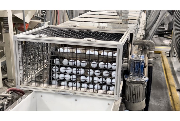 How are the best TaylorMade golf balls made?