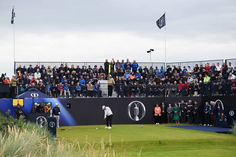 Everything you missed from Thursday at The British Open