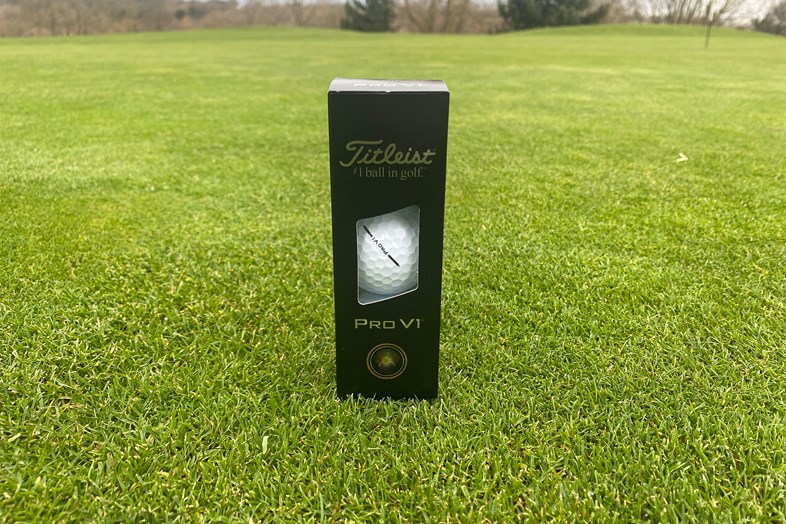 2025 Titleist Pro V1 vs Pro V1x – robot and golf course test