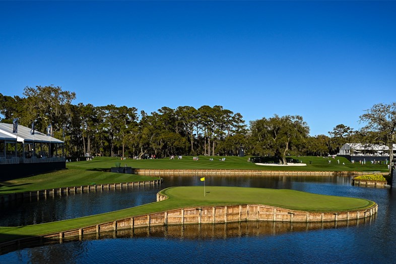 How many balls find the water on the 17th at TPC Sawgrass?