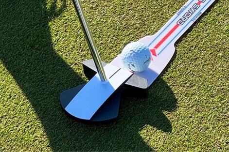 New Odyssey zero-torque putter looks very familiar!