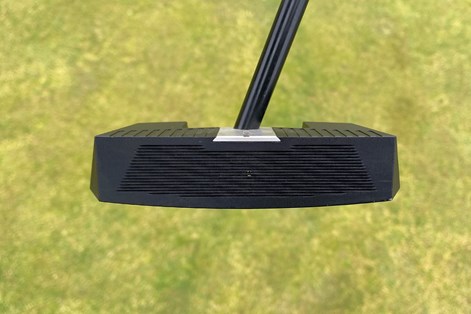 What putter does Adam Scott use?