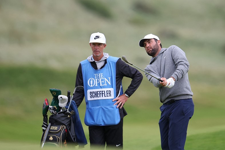 Who is Scottie Scheffler's caddie?