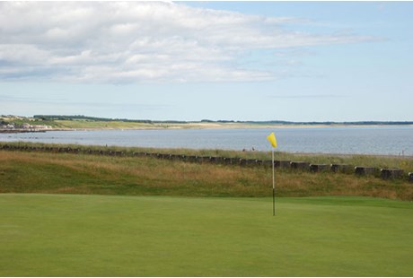 Lundin Golf Course | Golf Course in LEVEN | Golf Course Reviews & Ratings