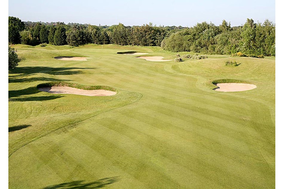 Sand Martins Golf Club | Golf Course in WOKINGHAM | Golf Course Reviews ...