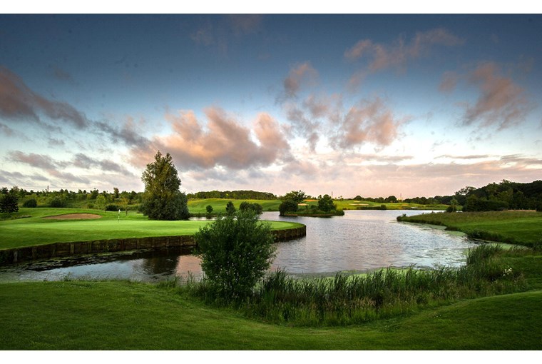 The Shire (London) | Golf Course in BARNET | Golf Course Reviews ...