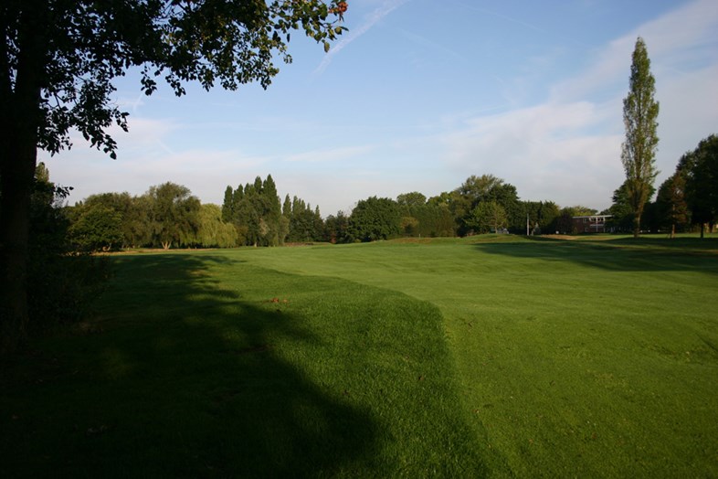 Ealing Golf Club | Golf Course in GREENFORD | Golf Course Reviews & Ratings