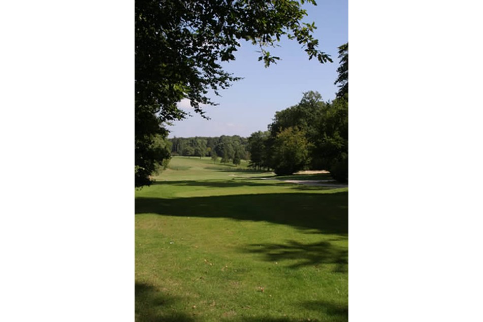 Gatton Manor Golf Club | Golf Course in DORKING | Golf Course Reviews ...