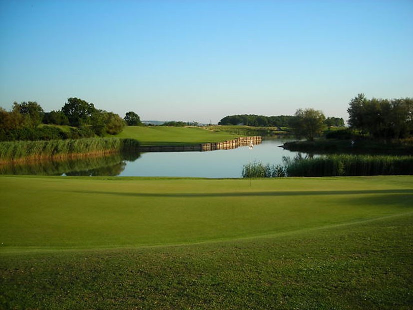 The Players Club | Golf Course in BRISTOL | Golf Course Reviews & Ratings