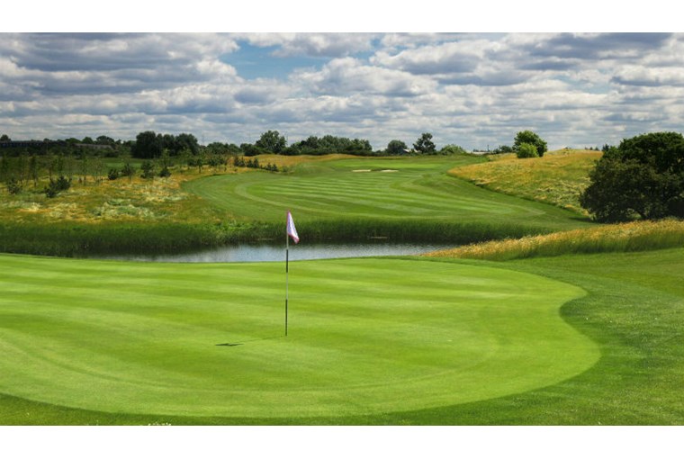 West London Golf Centre | Golf Course in Northolt | Golf Course Reviews ...