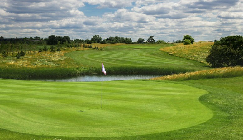 West London Golf Centre | Golf Course in Northolt | Golf Course Reviews ...