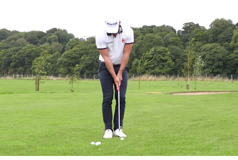Chipping: How to get more clubface control