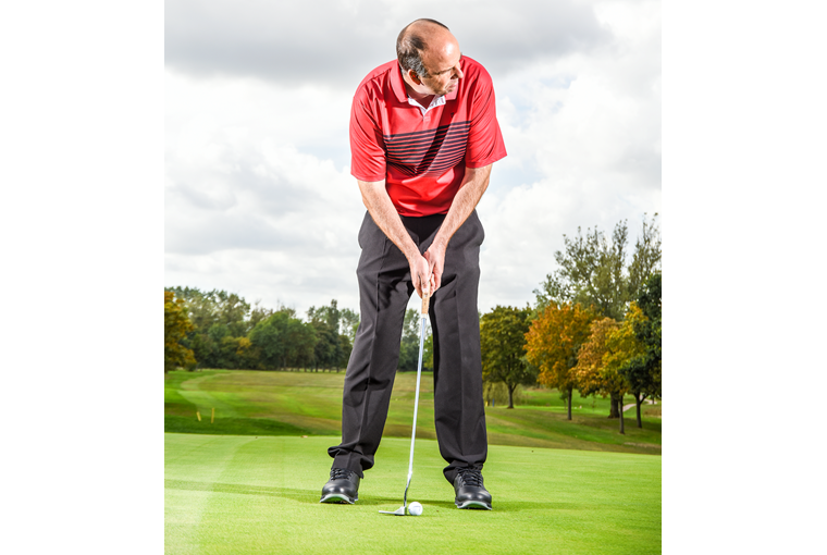 4 ways to get a smoother putting stroke