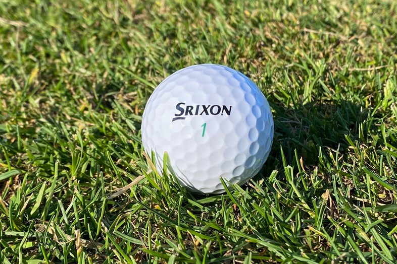 Wanting A Bargain? Check Out The 10 Best Cheap Golf Balls